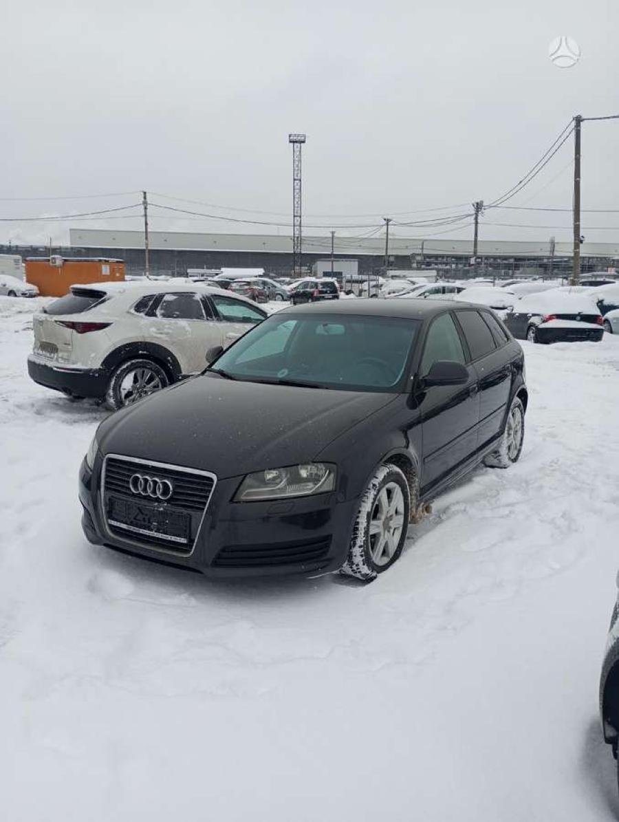 Melns Audi A3 2010 Kauņa, ar dzinēja tilpumu 1.60 L un nobraukumu 290 tūkst. km par 3900 €, foto 2 vietnē AUTOMOTO.COM.LV