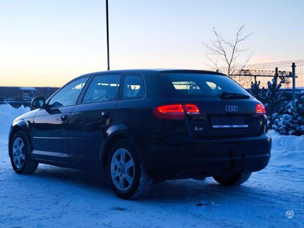 Black Audi A3 2010 in Siauliai, with an engine capacity of 1.60 L and mileage of 301 thousand km for 4200 €, photo 4 on AUTOMOTO.COM.LV