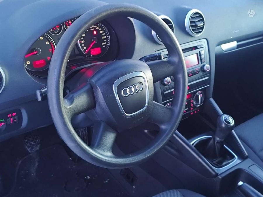 Black Audi A3 2010 in Siauliai, with an engine capacity of 1.60 L and mileage of 301 thousand km for 3700 €, photo 10 on AUTOMOTO.COM.LV