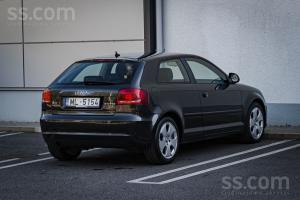 Black Audi A3 2010 in Riga, with an engine capacity of 2.00 L and mileage of 287 thousand km for 4550 €, photo 5 on AUTOMOTO.COM.LV