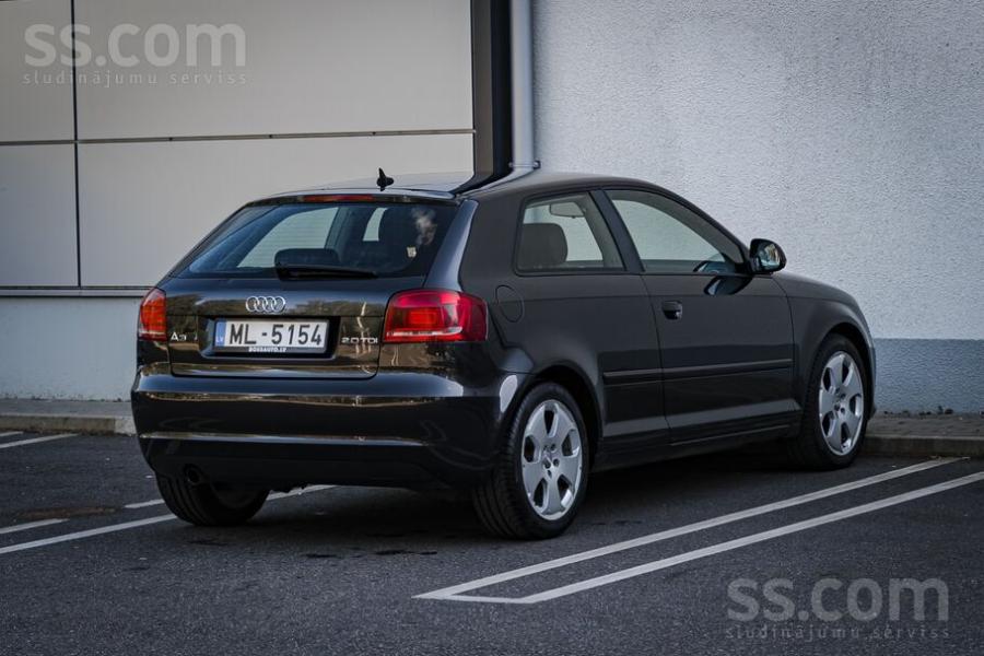 Black Audi A3 2010 in Riga, with an engine capacity of 2.00 L and mileage of 287 thousand km for 4550 €, photo 5 on AUTOMOTO.COM.LV