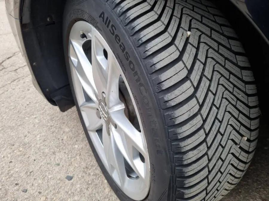 Melns Audi A3 2010 Jēkabpils, ar dzinēja tilpumu 1.60 L un nobraukumu 237 tūkst. km par 5950 €, foto 13 vietnē AUTOMOTO.COM.LV
