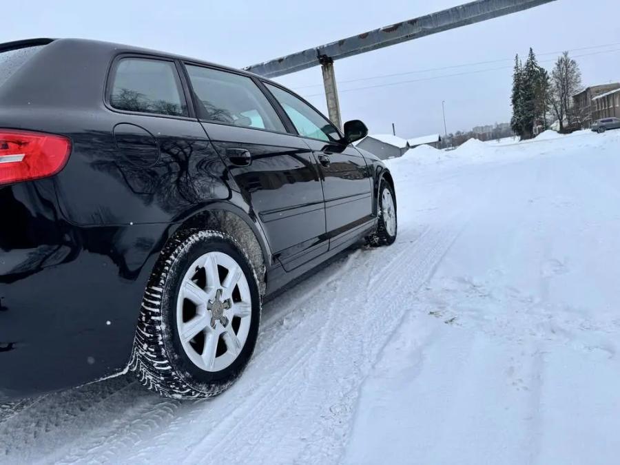 Melns Audi A3 2010 Rēzekne, ar dzinēja tilpumu 1.60 L un nobraukumu 272 tūkst. km par 4200 €, foto 5 vietnē AUTOMOTO.COM.LV