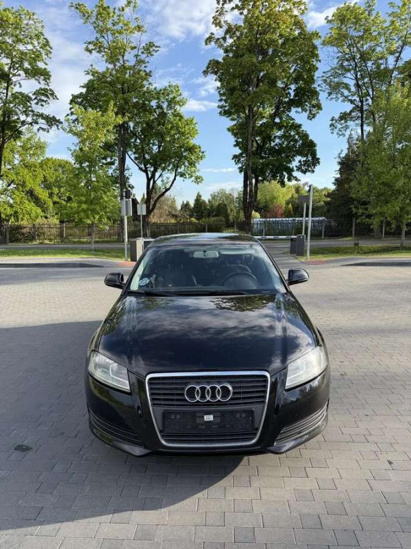 Black Audi A3 2010 in Kaunas, with an engine capacity of 2.00 L and mileage of 275 thousand km for 3550 €, photo 4 on AUTOMOTO.COM.LV