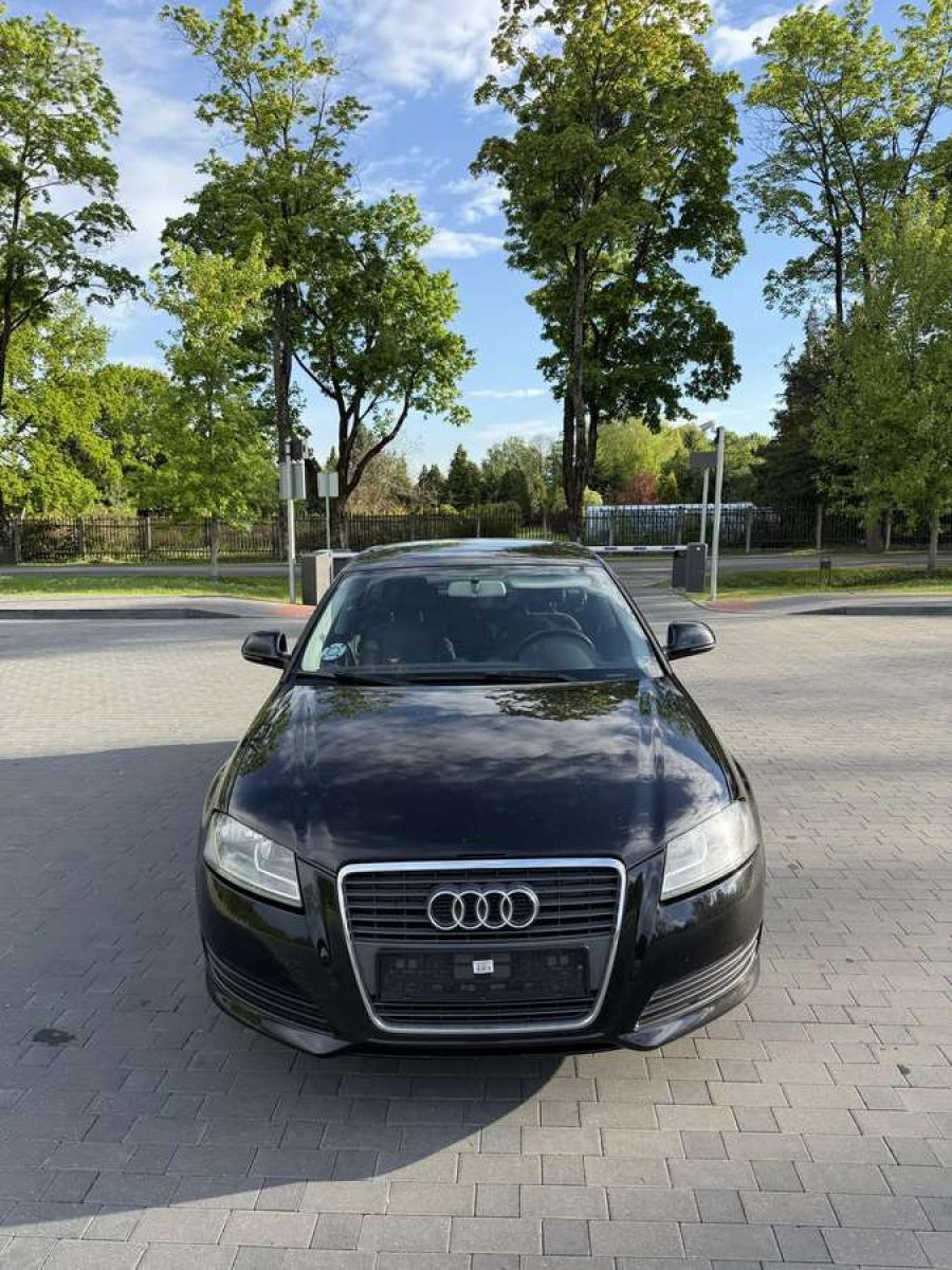 Black Audi A3 2010 in Kaunas, with an engine capacity of 2.00 L and mileage of 275 thousand km for 3550 €, photo 5 on AUTOMOTO.COM.LV