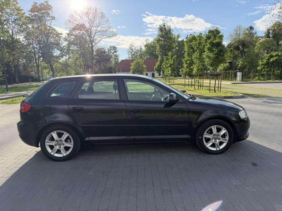 Black Audi A3 2010 in Kaunas, with an engine capacity of 2.00 L and mileage of 275 thousand km for 3550 €, photo 7 on AUTOMOTO.COM.LV