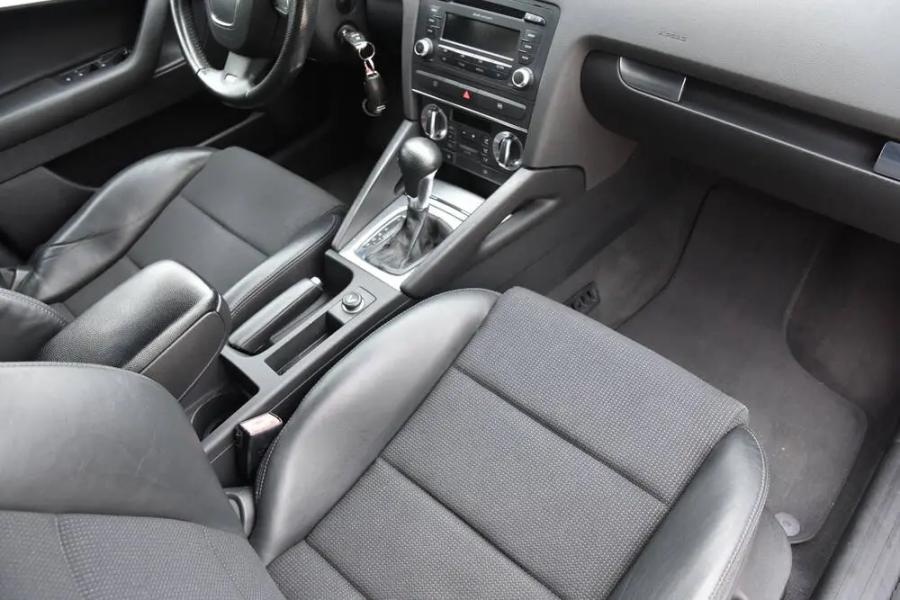 Black Audi A3 2010 in Marupe, with an engine capacity of 2.00 L and mileage of 191 thousand km for 4550 €, photo 13 on AUTOMOTO.COM.LV