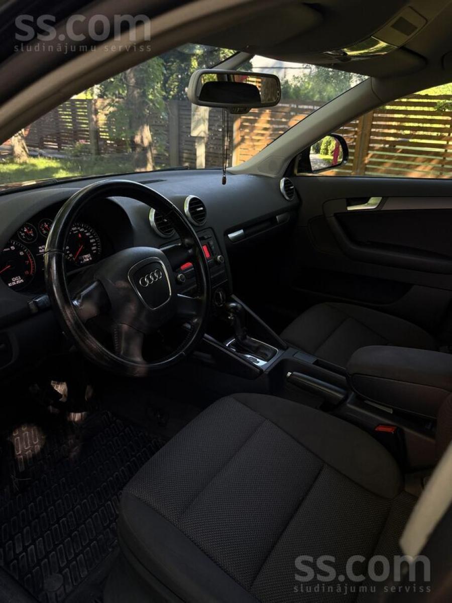 Melns Audi A3 2010 Rīga, ar dzinēja tilpumu 1.40 L un nobraukumu 254 tūkst. km par 5255 €, foto 6 vietnē AUTOMOTO.COM.LV