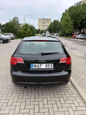 Black Audi A3 2010 in Kaunas, with an engine capacity of 1.60 L and mileage of 219 thousand km for 2400 €, photo 4 on AUTOMOTO.COM.LV