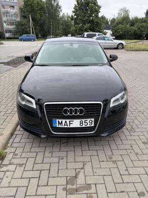 Black Audi A3 2010 in Kaunas, with an engine capacity of 1.60 L and mileage of 219 thousand km for 2400 €, photo 9 on AUTOMOTO.COM.LV