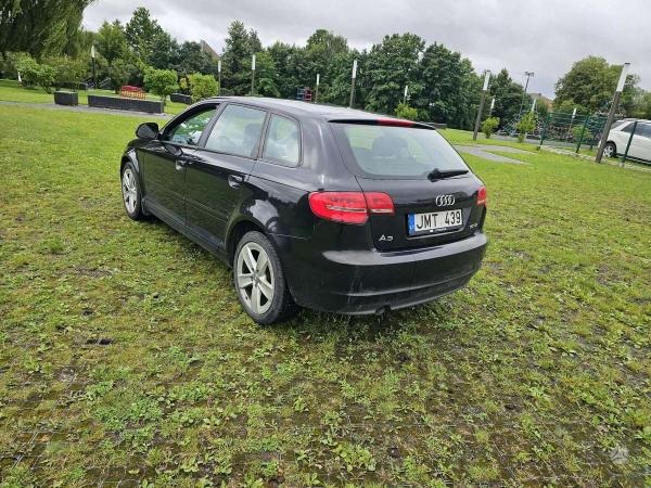 Melns Audi A3 2010 Kauņa, ar dzinēja tilpumu 1.60 L un nobraukumu 380 tūkst. km par 3500 €, foto 4 vietnē AUTOMOTO.COM.LV