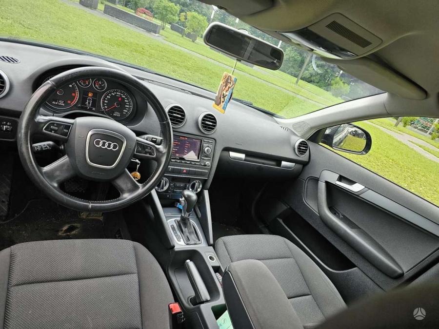 Melns Audi A3 2010 Kauņa, ar dzinēja tilpumu 1.60 L un nobraukumu 380 tūkst. km par 3500 €, foto 6 vietnē AUTOMOTO.COM.LV