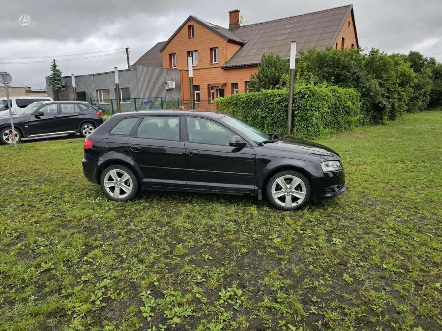 Melns Audi A3 2010 Kauņa, ar dzinēja tilpumu 1.60 L un nobraukumu 380 tūkst. km par 3500 €, foto 10 vietnē AUTOMOTO.COM.LV