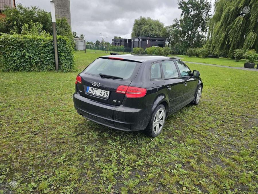 Black Audi A3 2010 in Kaunas, with an engine capacity of 1.60 L and mileage of 380 thousand km for 3500 €, photo 4 on AUTOMOTO.COM.LV