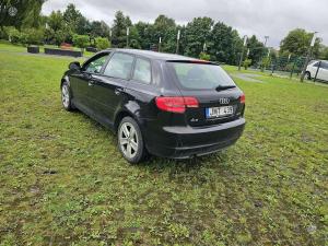 Black Audi A3 2010 in Kaunas, with an engine capacity of 1.60 L and mileage of 380 thousand km for 3500 €, photo 5 on AUTOMOTO.COM.LV