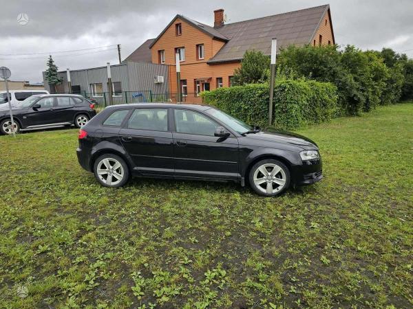 Black Audi A3 2010 in Kaunas, with an engine capacity of 1.60 L and mileage of 380 thousand km for 3500 €, photo 9 on AUTOMOTO.COM.LV