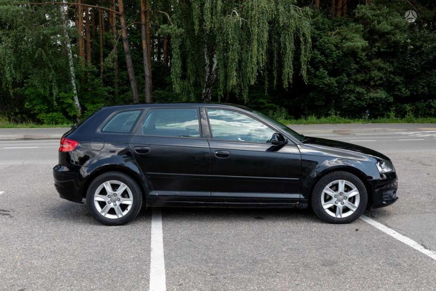 Melns Audi A3 2010 Vievis, ar dzinēja tilpumu 1.80 L un nobraukumu 219 tūkst. km par 1500 €, foto 5 vietnē AUTOMOTO.COM.LV