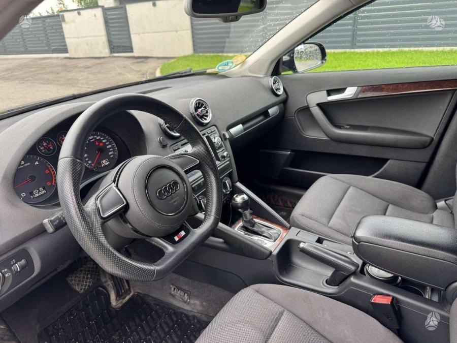 Black Audi A3 2010 in Kaunas, with an engine capacity of 1.60 L and mileage of 370 thousand km for 4900 €, photo 6 on AUTOMOTO.COM.LV