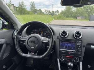 Black Audi A3 2010 in Kaunas, with an engine capacity of 1.60 L and mileage of 370 thousand km for 4900 €, photo 8 on AUTOMOTO.COM.LV