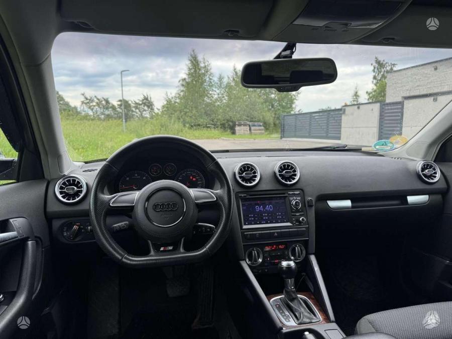Black Audi A3 2010 in Kaunas, with an engine capacity of 1.60 L and mileage of 370 thousand km for 4900 €, photo 9 on AUTOMOTO.COM.LV