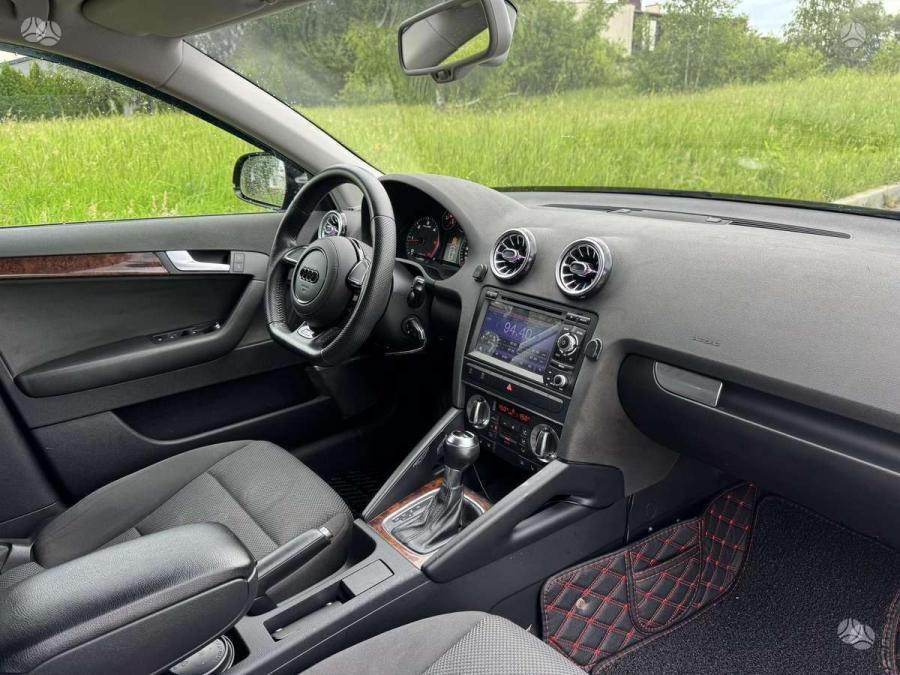 Black Audi A3 2010 in Kaunas, with an engine capacity of 1.60 L and mileage of 370 thousand km for 4900 €, photo 11 on AUTOMOTO.COM.LV