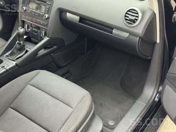 Melns Audi A3 2010 Rēzekne, ar dzinēja tilpumu 1.60 L un nobraukumu 275 tūkst. km par 4000 €, foto 8 vietnē AUTOMOTO.COM.LV