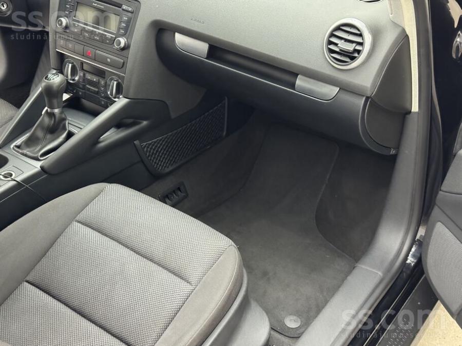 Black Audi A3 2010 in Rezekne, with an engine capacity of 1.60 L and mileage of 275 thousand km for 4000 €, photo 9 on AUTOMOTO.COM.LV