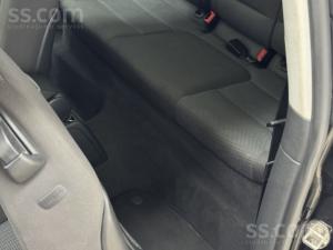 Black Audi A3 2010 in Rezekne, with an engine capacity of 1.60 L and mileage of 275 thousand km for 4000 €, photo 10 on AUTOMOTO.COM.LV