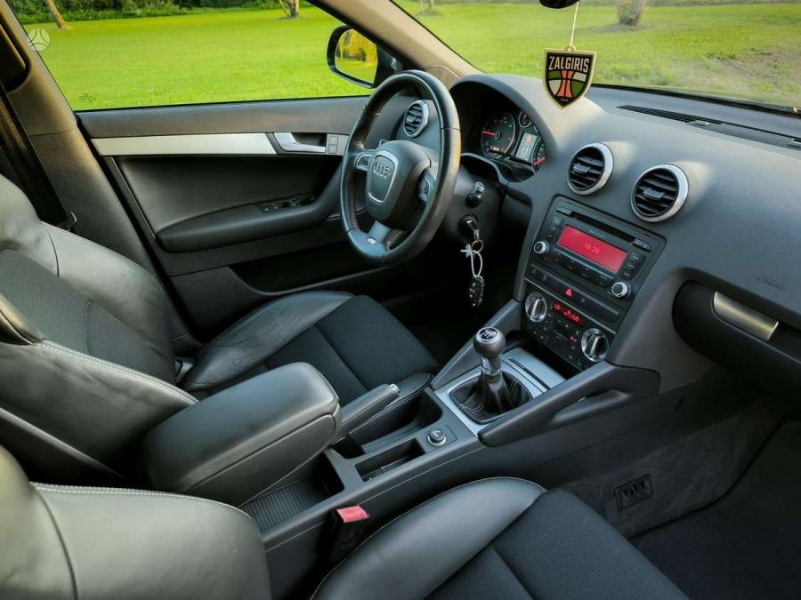 Black Audi A3 2010 in Trakai, with an engine capacity of 2.00 L and mileage of 264 thousand km for 4390 €, photo 13 on AUTOMOTO.COM.LV