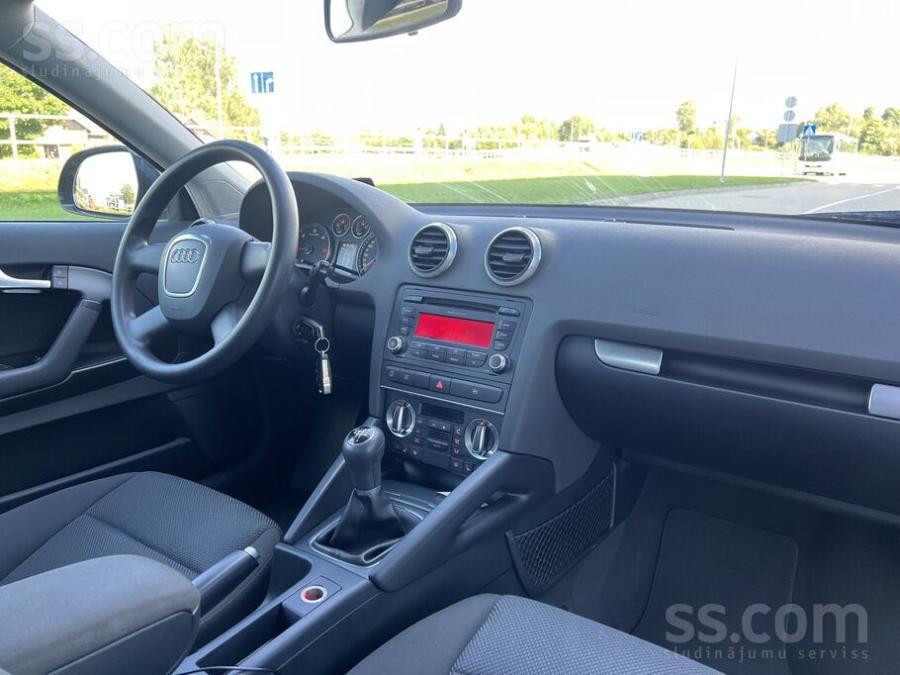 Melns Audi A3 2010 Rēzekne, ar dzinēja tilpumu 1.60 L un nobraukumu 275 tūkst. km par 4590 €, foto 8 vietnē AUTOMOTO.COM.LV