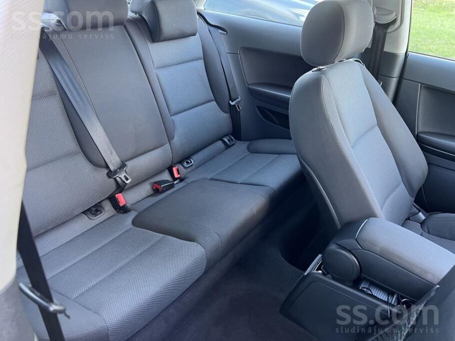 Melns Audi A3 2010 Rēzekne, ar dzinēja tilpumu 1.60 L un nobraukumu 275 tūkst. km par 4590 €, foto 13 vietnē AUTOMOTO.COM.LV