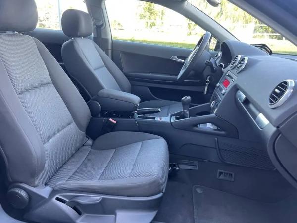 Black Audi A3 2010 in Rezekne, with an engine capacity of 1.60 L and mileage of 275 thousand km for 4590 €, photo 9 on AUTOMOTO.COM.LV