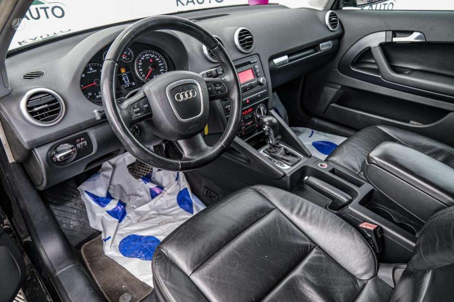Black Audi A3 2010 in Kaunas, with an engine capacity of 1.60 L and mileage of 205 thousand km for 4790 €, photo 6 on AUTOMOTO.COM.LV