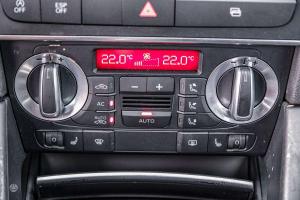 Black Audi A3 2010 in Kaunas, with an engine capacity of 1.60 L and mileage of 205 thousand km for 4790 €, photo 19 on AUTOMOTO.COM.LV