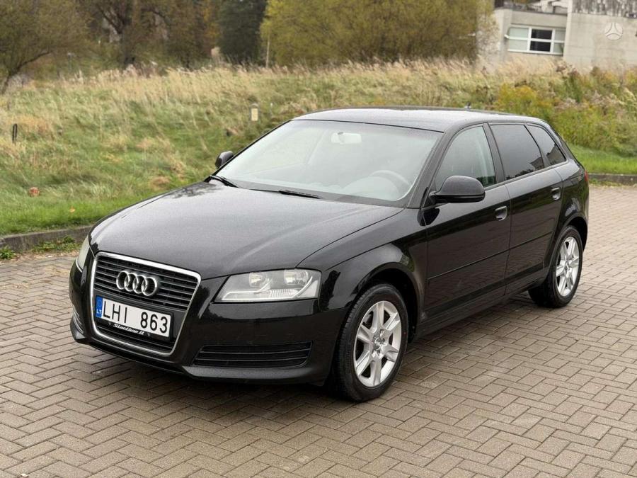 Black Audi A3 2010 in Vilnius, with an engine capacity of 1.90 L and mileage of 279 thousand km for 3900 €, photo 3 on AUTOMOTO.COM.LV