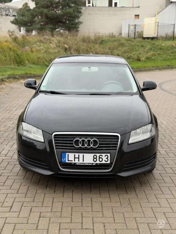 Audi A3 2010 Viļņa vietnē Melns Audi A3 2010 Viļņa, ar dzinēja tilpumu 1.90 L un nobraukumu 279 tūkst. km par 3900 €, foto 4 vietnē AUTOMOTO.COM.LV