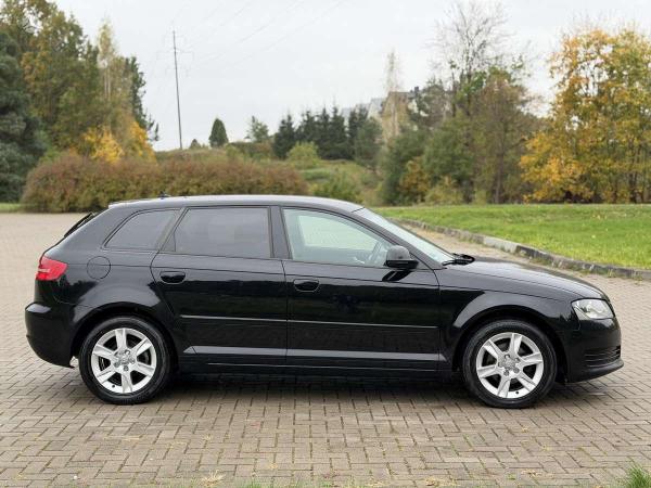 Audi A3 2010 Viļņa vietnē Melns Audi A3 2010 Viļņa, ar dzinēja tilpumu 1.90 L un nobraukumu 279 tūkst. km par 3900 €, foto 5 vietnē AUTOMOTO.COM.LV