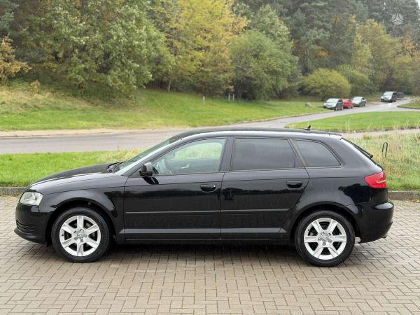 Audi A3 2010 Viļņa vietnē Melns Audi A3 2010 Viļņa, ar dzinēja tilpumu 1.90 L un nobraukumu 279 tūkst. km par 3900 €, foto 9 vietnē AUTOMOTO.COM.LV