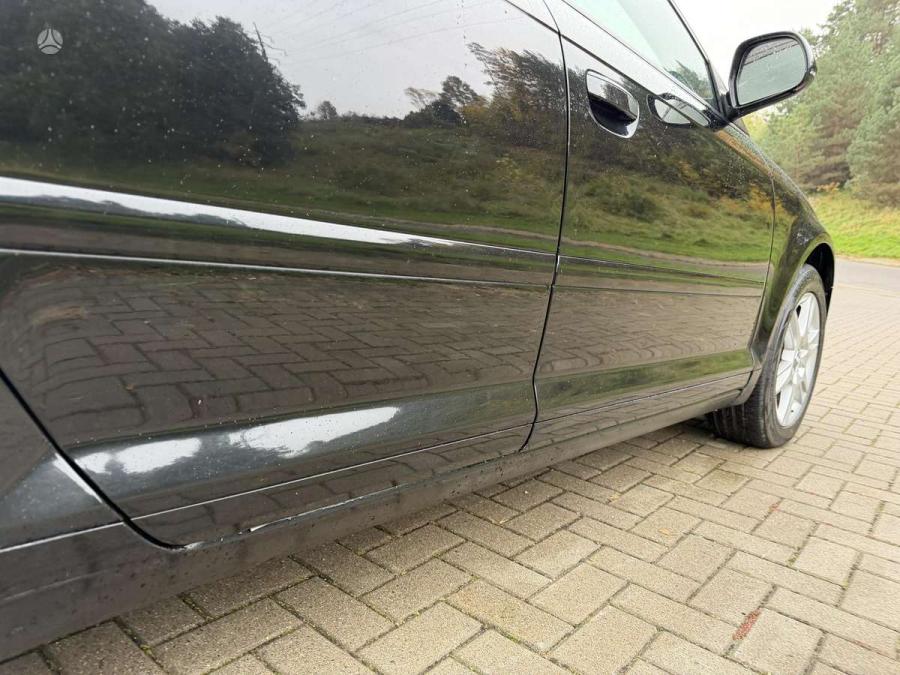 Black Audi A3 2010 in Vilnius, with an engine capacity of 1.90 L and mileage of 279 thousand km for 3900 €, photo 13 on AUTOMOTO.COM.LV
