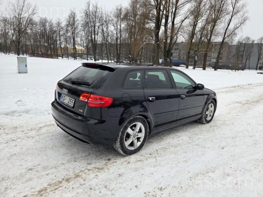 Melns Audi A3 2011 Rīga, ar dzinēja tilpumu 1.60 L un nobraukumu 212 tūkst. km par 6500 €, foto 4 vietnē AUTOMOTO.COM.LV