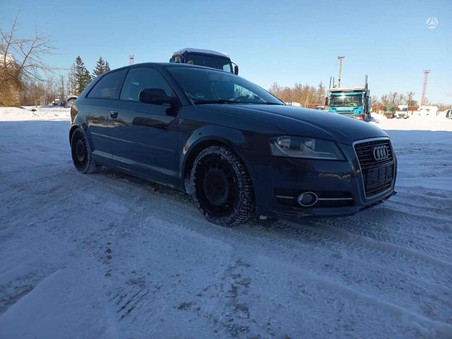 Black Audi A3 2011 in Rokiskis, with an engine capacity of 1.97 L and mileage of 204 thousand km for 2950 €, photo 4 on AUTOMOTO.COM.LV