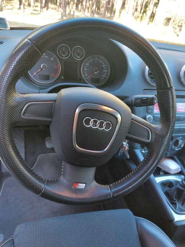 Black Audi A3 2011 in Vilnius, with an engine capacity of 2.00 L and mileage of 287 thousand km for 4999 €, photo 9 on AUTOMOTO.COM.LV