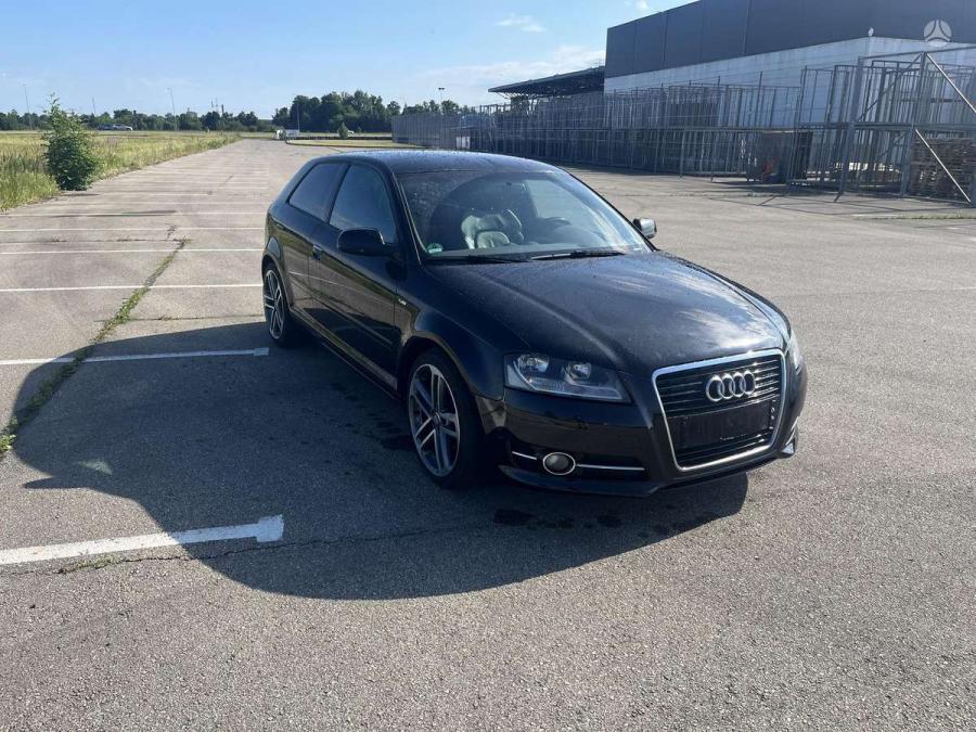 Black Audi A3 2011 in Panevezys, with an engine capacity of 1.20 L and mileage of 310 thousand km for 4900 €, photo 3 on AUTOMOTO.COM.LV