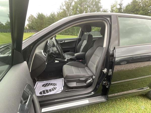 Black Audi A3 2011 in Kaunas, with an engine capacity of 1.80 L and mileage of 247 thousand km for 6950 €, photo 9 on AUTOMOTO.COM.LV