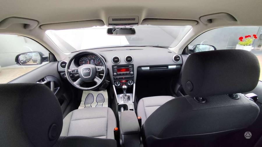 Black Audi A3 2011 in Kaunas, with an engine capacity of 1.20 L and mileage of 229 thousand km for 4450 €, photo 3 on AUTOMOTO.COM.LV