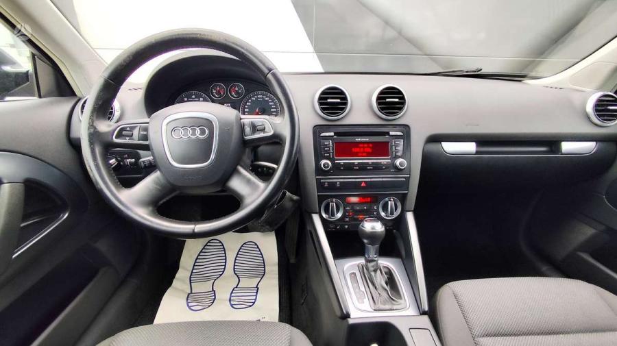 Black Audi A3 2011 in Kaunas, with an engine capacity of 1.20 L and mileage of 229 thousand km for 4450 €, photo 12 on AUTOMOTO.COM.LV