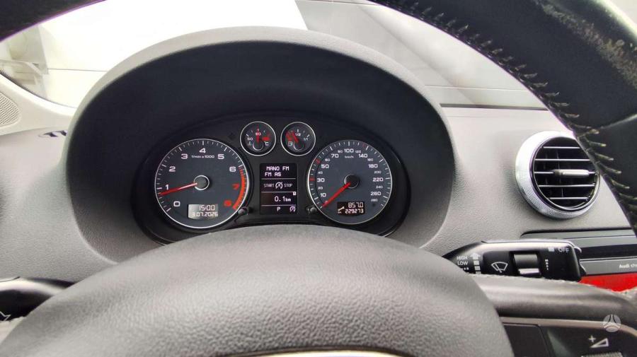 Black Audi A3 2011 in Kaunas, with an engine capacity of 1.20 L and mileage of 229 thousand km for 4450 €, photo 18 on AUTOMOTO.COM.LV