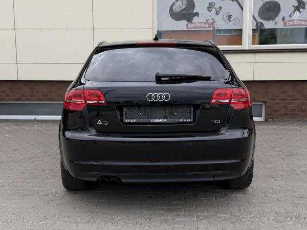 Melns Audi A3 2011 Kretinga, ar dzinēja tilpumu 2.00 L un nobraukumu 279 tūkst. km par 6350 €, foto 6 vietnē AUTOMOTO.COM.LV