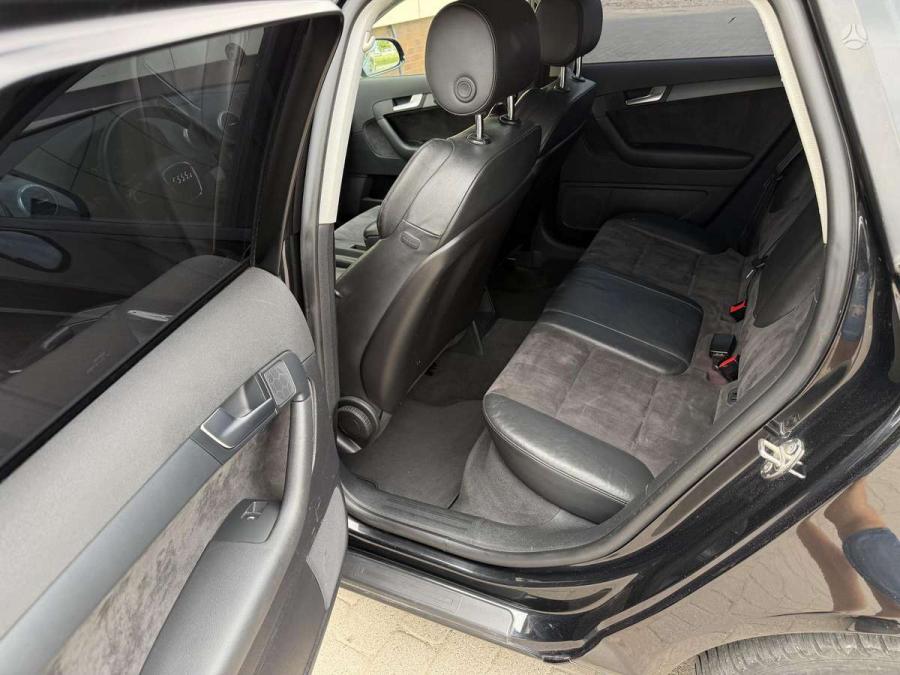 Black Audi A3 2011 in Kretinga, with an engine capacity of 2.00 L and mileage of 279 thousand km for 6350 €, photo 19 on AUTOMOTO.COM.LV