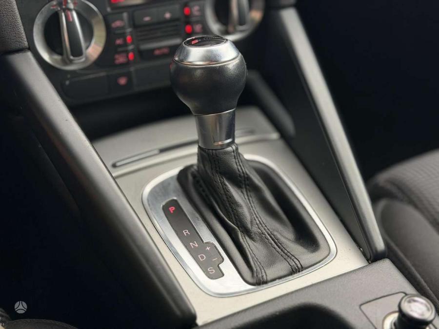 Melns Audi A3 2011 Viļņa, ar dzinēja tilpumu 1.60 L un nobraukumu 304 tūkst. km par 3300 €, foto 16 vietnē AUTOMOTO.COM.LV
